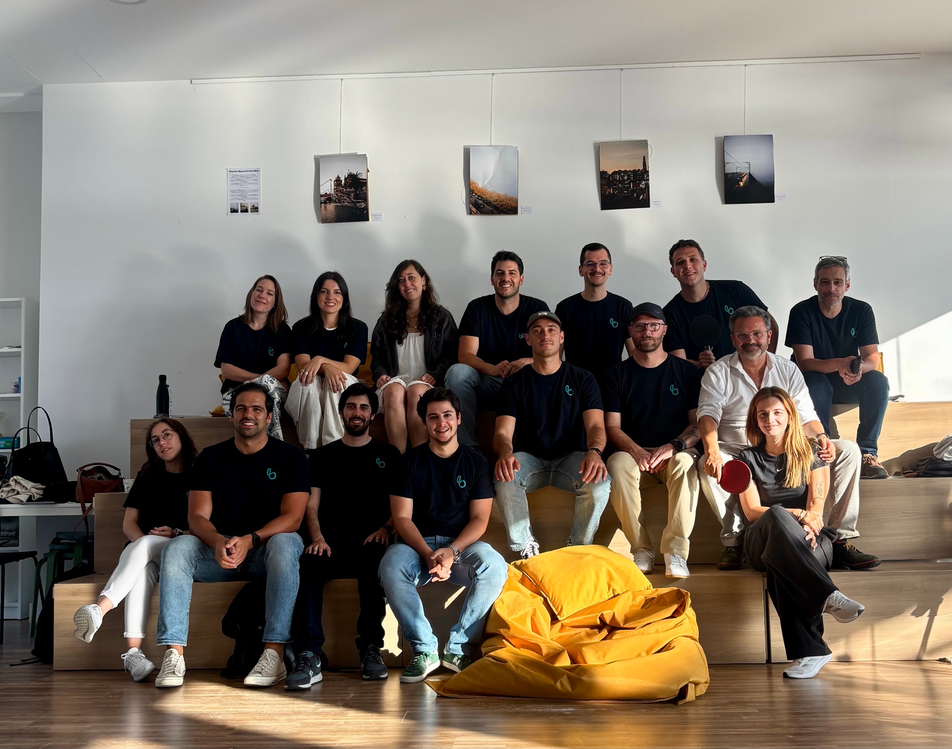 Bloop - The First Social Shopping Network